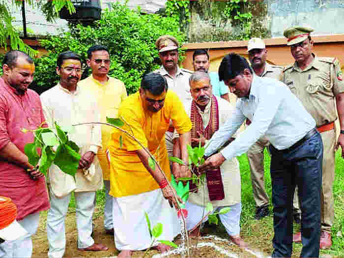 Harishankari Garden Being Set Up Under Amrit Mahotsav - Gorakhpur News