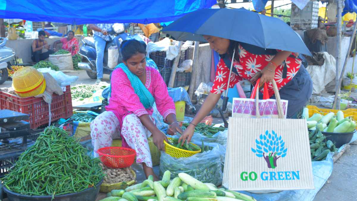 From Tomatoes To Beans, Prices Soar; Vegetable Market Heats Up ...