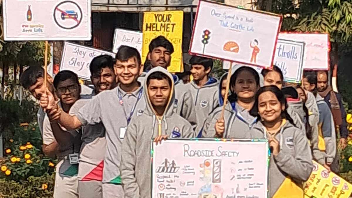 Children Did March Past For Road Safety Awareness - Jamshedpur News