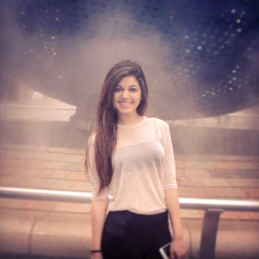 Sizzling Photos Of Pooja Bedi Hot Daughter Aalia Ebrahim Proves She May ...