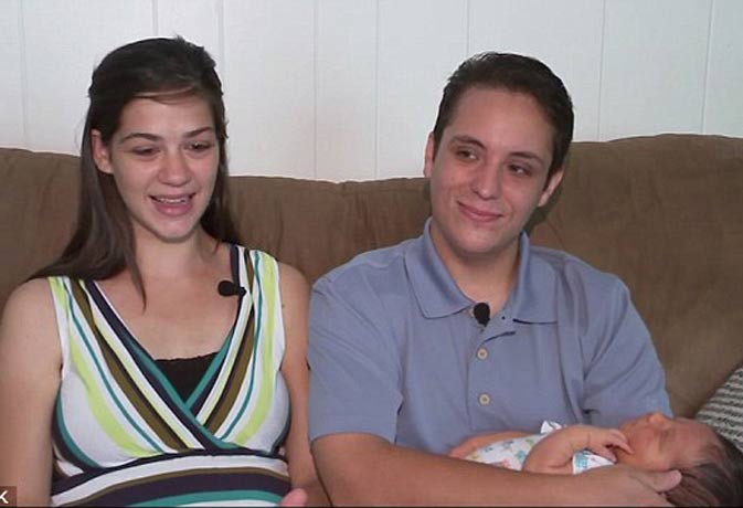Incredibly Brave Mom Who Delivered Her Own 10 Pound Baby In A Moving ...