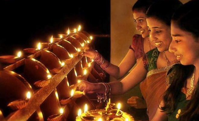 There Are Scientific And Traditional Both Reasons Of Lightning Diya In ...