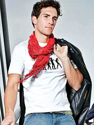 Men Stole In Trend- ‘Stole’ A Look