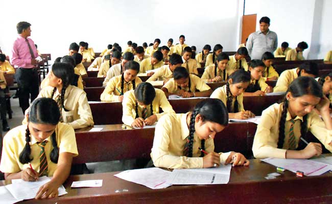 Indian Intelligence Test Organised At Gorakhpur, Photo Gallery Inext Live