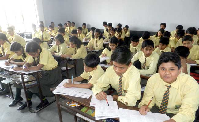 Indian Intelligence Test Organised At Gorakhpur, Photo Gallery Inext Live