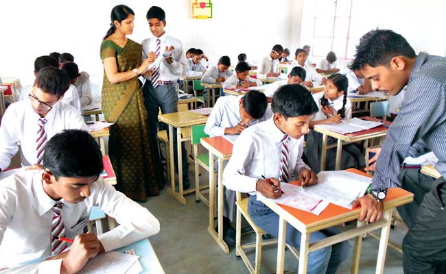 Indian Intelligence Test Organised At Gorakhpur, Photo Gallery Inext Live