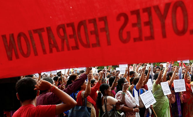 Know About The History Of Indian Workers Strike- कब हुई भारत में पहली ...