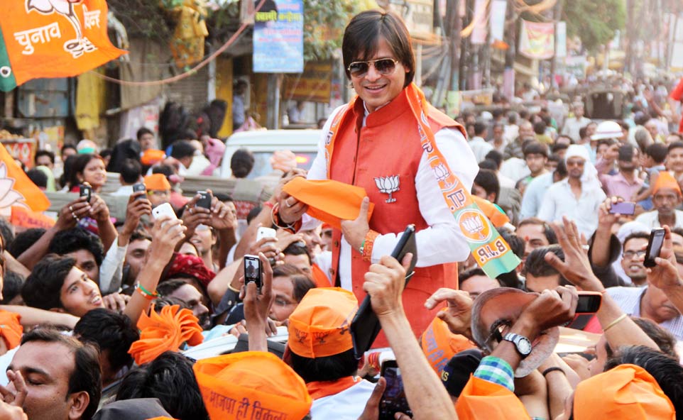 Road Show Of Vivek Oberai, Photo Gallery Inext Live