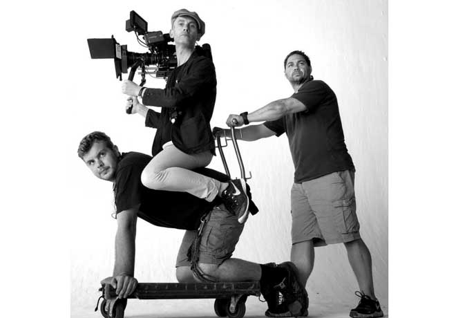 London Based Unique Photographer Shoot Most Weird And Hot Pictures Of ...