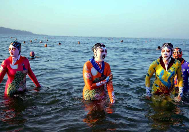 Now China's Unique Facekini Will Beat Burkini And Bikini For The Beach ...