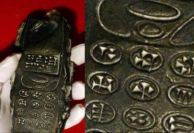 Archaeologists Found 800 Year Old Mobile Phone- 800 साल पुराना मोबाइल फोन!