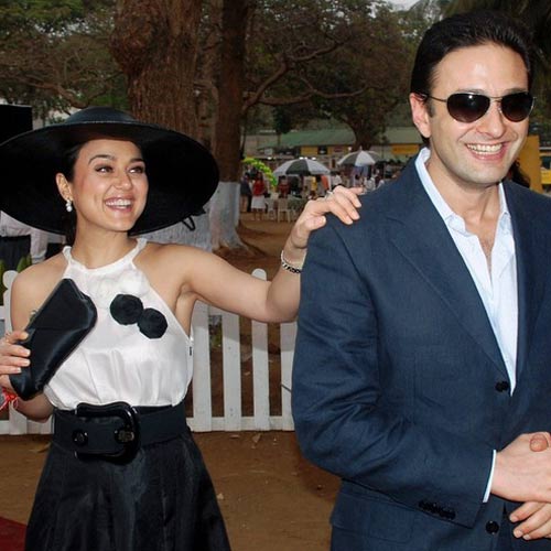 Preity Zinta And Ness Wadia In Their Happy Days, Photo Gallery Inext Live