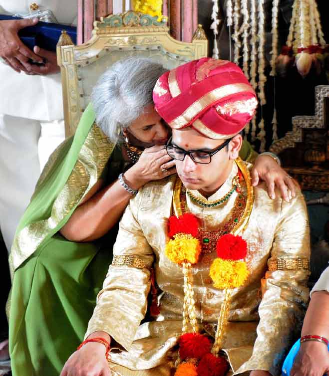 Yaduveer Gopalraj Wadiyar New Crown Prince Of Mysore- राजशाही ना सही ...
