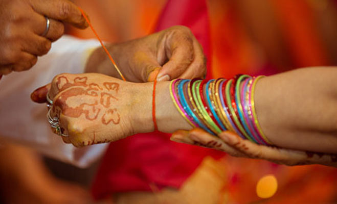 Scientific Benefits Of Tying Mauli Kalawa In Hand- यूं ही नहीं बांधते ...