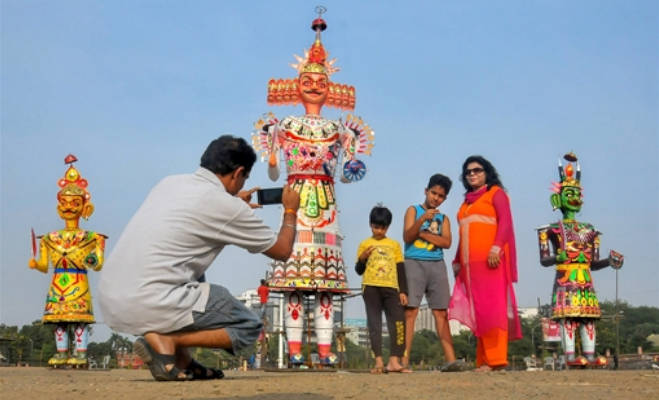 Different Vehicle Carries An Effigy Of Demon King Ravana For ...