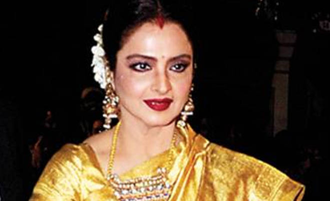 After So Long Dharmedra And Rekha Will Apear Togehter On Raafta Raafta ...